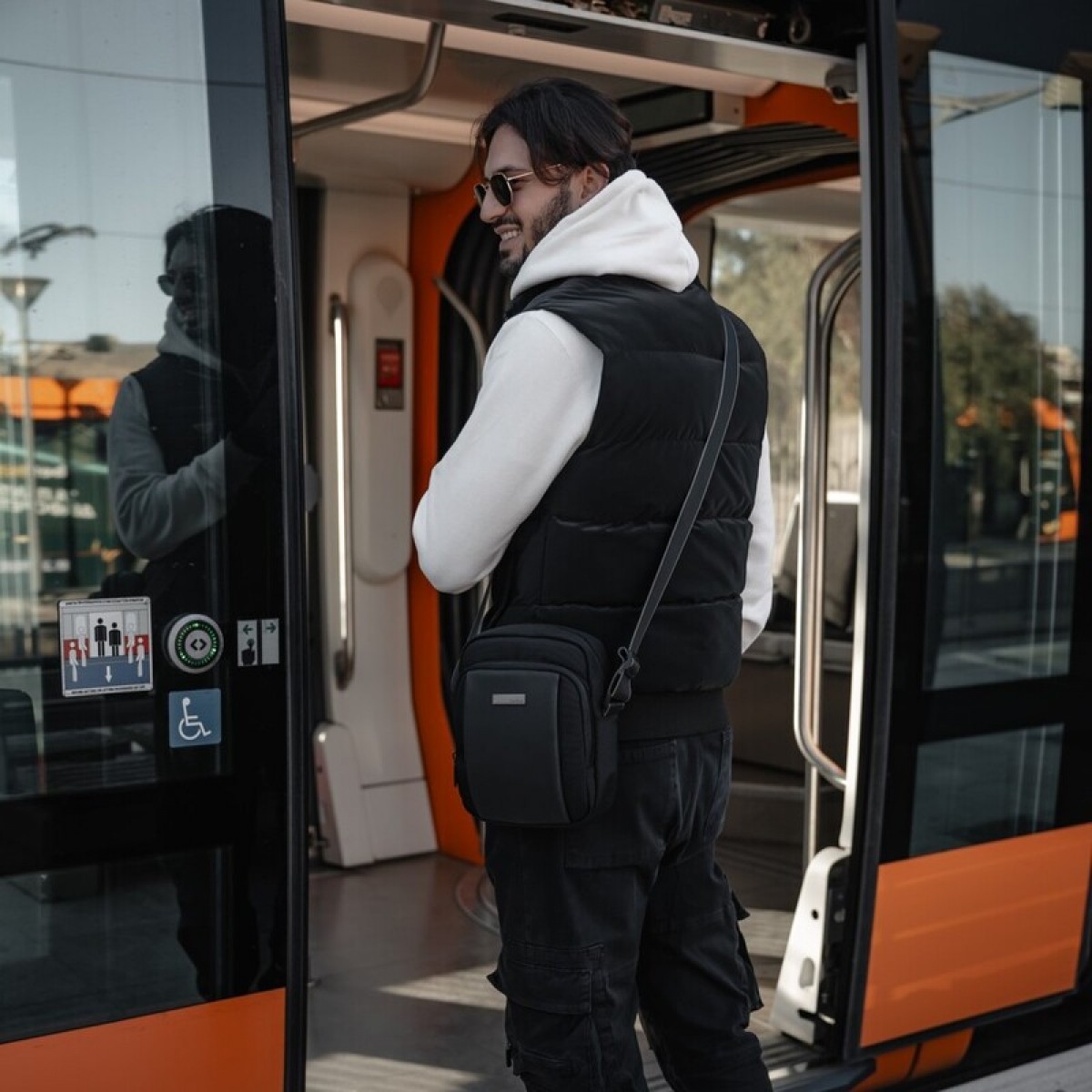 CARDINAL ΑΝΔΡΙΚΟ ΤΣΑΝΤΑΚΙ ΩΜΟΥ-ΧΙΑΣΤΙ ΜΑΥΡΟ 125 | STSHOP.GR